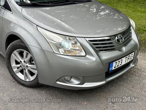 Grey Toyota Avensis 2009 in Paide, with an engine capacity of 2.00 L and mileage of 343 thousand km for 3799 €, photo 9 on AUTOMOTO.COM.LV