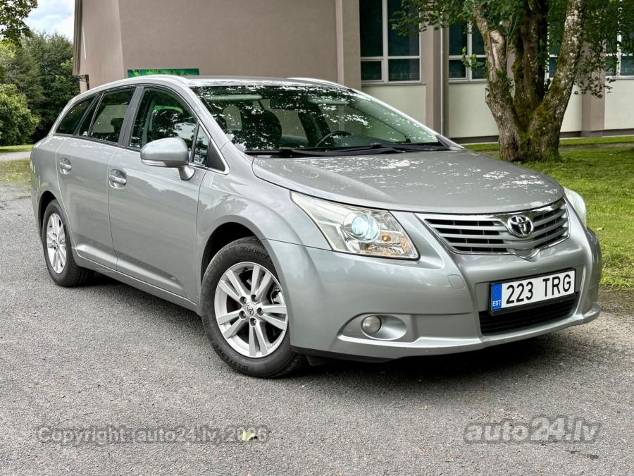 Серый Тойота Авенсис 2009 в Пайде, объемом двигателя 2.00 л и пробегом 343 тыс. км за 3799 €, фото 1 на AUTOMOTO.COM.LV
