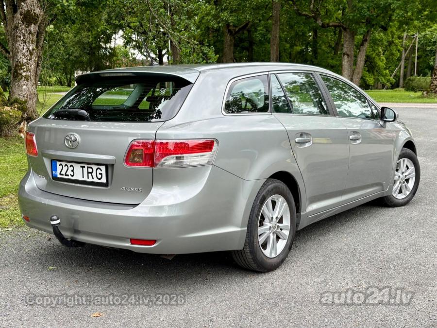 Серый Тойота Авенсис 2009 в Пайде, объемом двигателя 2.00 л и пробегом 343 тыс. км за 3799 €, фото 3 на AUTOMOTO.COM.LV