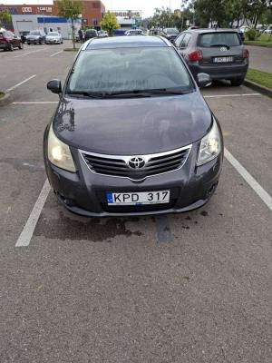 Pelēks Toyota Avensis 2009 Šauļi, ar dzinēja tilpumu 2.00 L un nobraukumu 310 tūkst. km par 2500 €, foto  vietnē AUTOMOTO.COM.LV