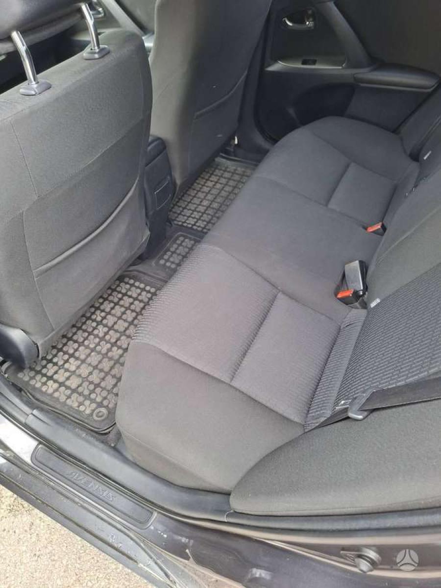 Pelēks Toyota Avensis 2009 Šauļi, ar dzinēja tilpumu 2.00 L un nobraukumu 310 tūkst. km par 2500 €, foto 20 vietnē AUTOMOTO.COM.LV