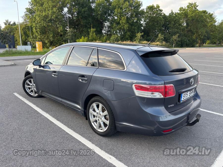 Серый Тойота Авенсис 2009 в Таллин, объемом двигателя 2.20 л и пробегом 312 тыс. км за 3299 €, фото 4 на AUTOMOTO.COM.LV