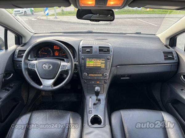 Серый Тойота Авенсис 2009 в Таллин, объемом двигателя 2.20 л и пробегом 312 тыс. км за 3299 €, фото 6 на AUTOMOTO.COM.LV