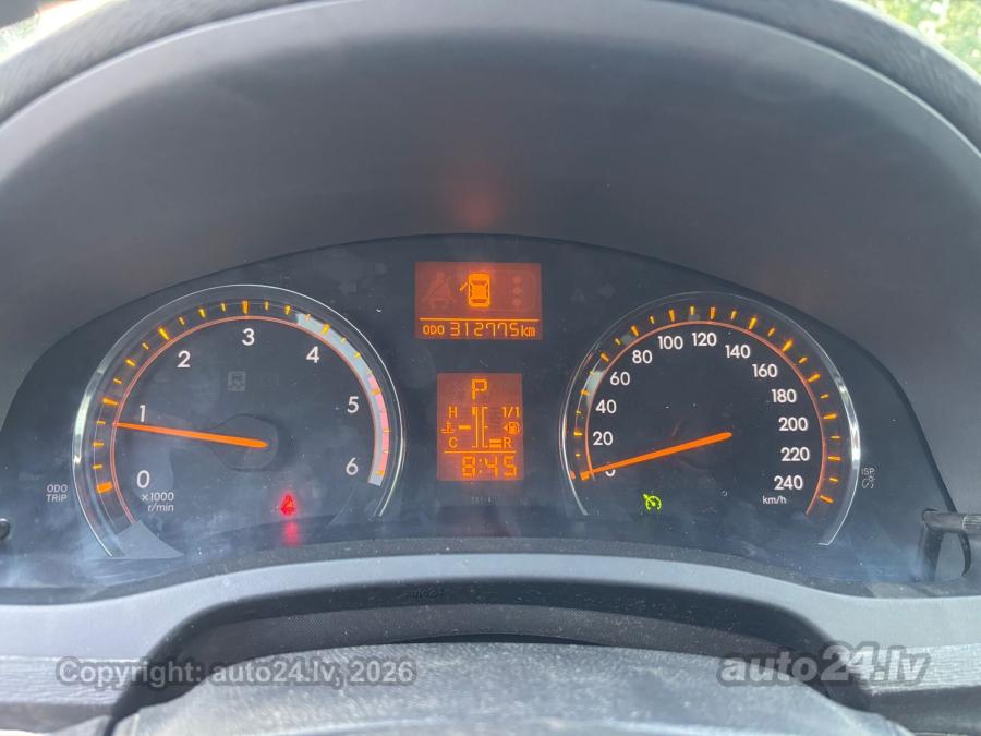 Серый Тойота Авенсис 2009 в Таллин, объемом двигателя 2.20 л и пробегом 312 тыс. км за 3299 €, фото 15 на AUTOMOTO.COM.LV