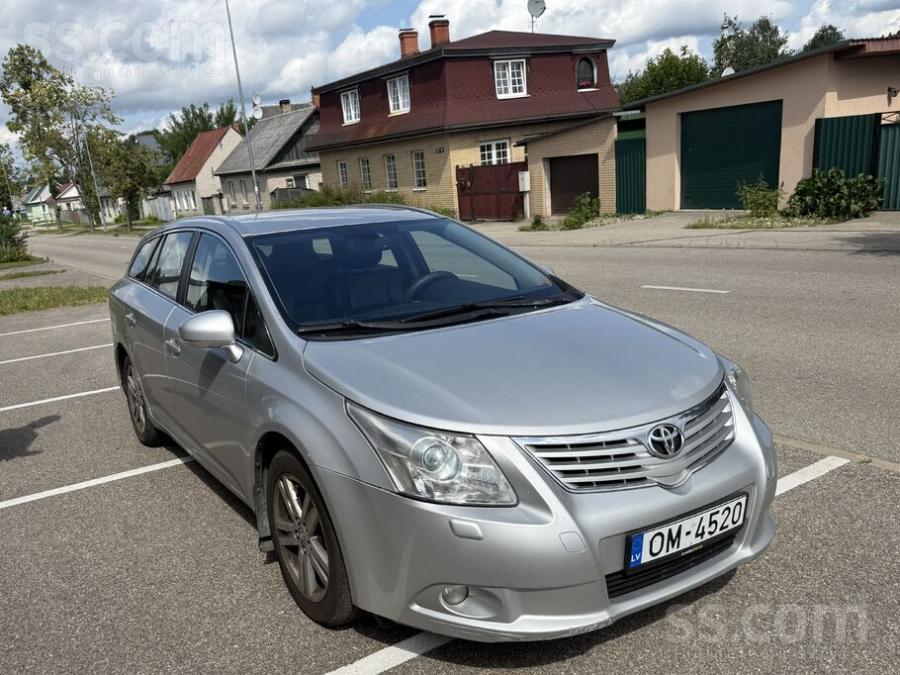 Серый Тойота Авенсис 2009 в Даугавпилс, объемом двигателя 2.00 л и пробегом 451 тыс. км за 2300 €, фото 1 на AUTOMOTO.COM.LV