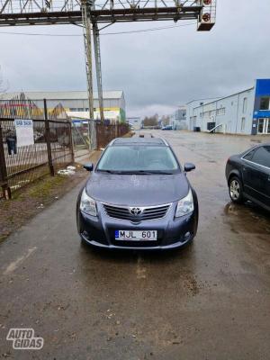 Pelēks Toyota Avensis 2009 Šauļi, ar dzinēja tilpumu 2.20 L un nobraukumu 235 tūkst. km par 4500 €, foto 3 vietnē AUTOMOTO.COM.LV