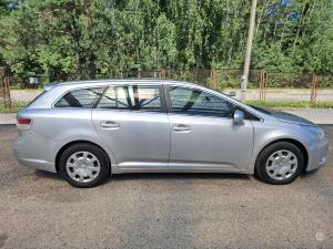 Pelēks Toyota Avensis 2009 Utena, ar dzinēja tilpumu 2.00 L un nobraukumu 310 tūkst. km par 3350 €, foto 5 vietnē AUTOMOTO.COM.LV