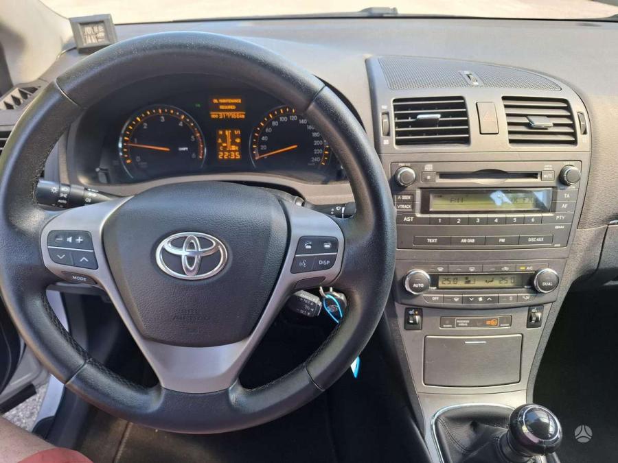 Pelēks Toyota Avensis 2009 Utena, ar dzinēja tilpumu 2.00 L un nobraukumu 310 tūkst. km par 3350 €, foto 18 vietnē AUTOMOTO.COM.LV
