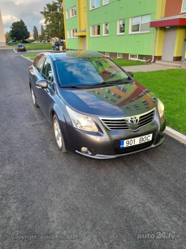 Серый Тойота Авенсис 2009 в Таллин, объемом двигателя 2.00 л и пробегом 326 тыс. км за 2500 €, фото 2 на AUTOMOTO.COM.LV