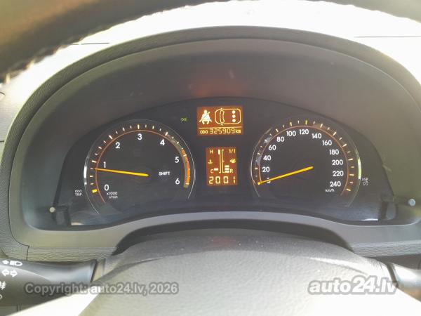 Серый Тойота Авенсис 2009 в Таллин, объемом двигателя 2.00 л и пробегом 326 тыс. км за 2500 €, фото 4 на AUTOMOTO.COM.LV