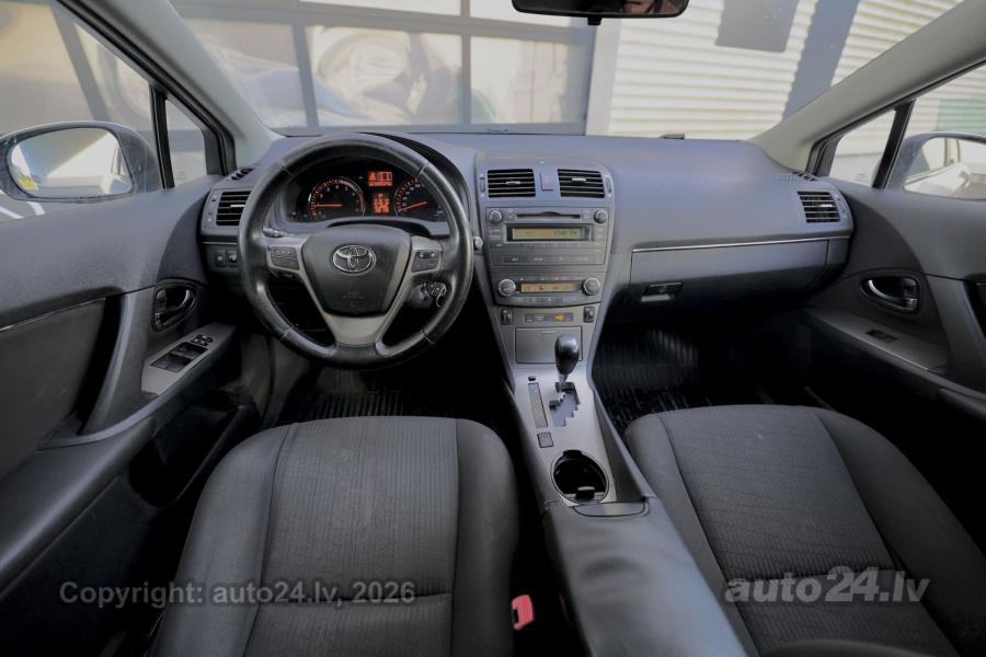 Grey Toyota Avensis 2009 in Tallinn, with an engine capacity of 1.80 L and mileage of 399 thousand km for 2800 €, photo 6 on AUTOMOTO.COM.LV
