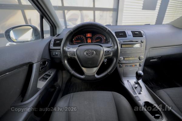 Grey Toyota Avensis 2009 in Tallinn, with an engine capacity of 1.80 L and mileage of 399 thousand km for 2800 €, photo 6 on AUTOMOTO.COM.LV