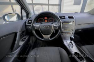 Grey Toyota Avensis 2009 in Tallinn, with an engine capacity of 1.80 L and mileage of 399 thousand km for 2800 €, photo 7 on AUTOMOTO.COM.LV