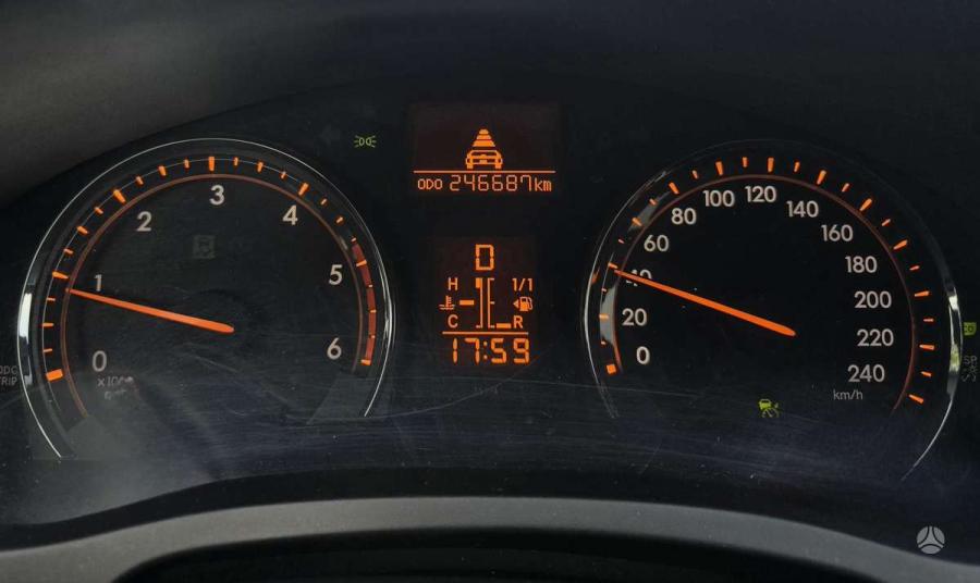 Pelēks Toyota Avensis 2009 Panevēža, ar dzinēja tilpumu 2.23 L un nobraukumu 247 tūkst. km par 4999 €, foto 22 vietnē AUTOMOTO.COM.LV