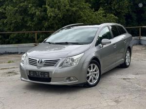 Pelēks Toyota Avensis 2009 Viļņa, ar dzinēja tilpumu 2.00 L un nobraukumu 291 tūkst. km par 3900 €, foto  vietnē AUTOMOTO.COM.LV