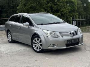 Pelēks Toyota Avensis 2009 Viļņa, ar dzinēja tilpumu 2.00 L un nobraukumu 291 tūkst. km par 3900 €, foto 10 vietnē AUTOMOTO.COM.LV