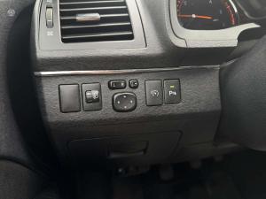 Pelēks Toyota Avensis 2009 Viļņa, ar dzinēja tilpumu 2.00 L un nobraukumu 291 tūkst. km par 3900 €, foto 22 vietnē AUTOMOTO.COM.LV