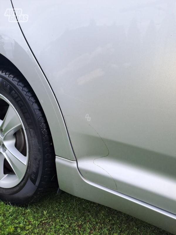 Pelēks Toyota Avensis 2009 Viļņa, ar dzinēja tilpumu 2.00 L un nobraukumu 330 tūkst. km par 3450 €, foto 10 vietnē AUTOMOTO.COM.LV
