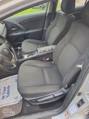 Pelēks Toyota Avensis 2009 Viļņa, ar dzinēja tilpumu 2.00 L un nobraukumu 330 tūkst. km par 3450 €, foto 19 vietnē AUTOMOTO.COM.LV