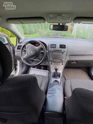 Pelēks Toyota Avensis 2009 Viļņa, ar dzinēja tilpumu 2.00 L un nobraukumu 330 tūkst. km par 3450 €, foto 20 vietnē AUTOMOTO.COM.LV