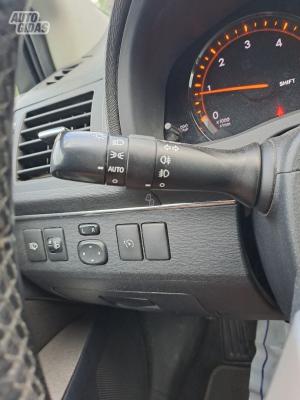 Pelēks Toyota Avensis 2009 Viļņa, ar dzinēja tilpumu 2.00 L un nobraukumu 330 tūkst. km par 3450 €, foto 23 vietnē AUTOMOTO.COM.LV