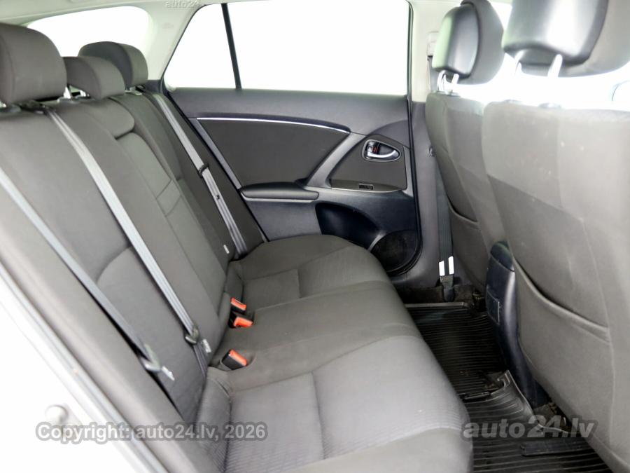 Серый Тойота Авенсис 2009 в Таллин, объемом двигателя 1.80 л и пробегом 399 тыс. км за 2699 €, фото 8 на AUTOMOTO.COM.LV
