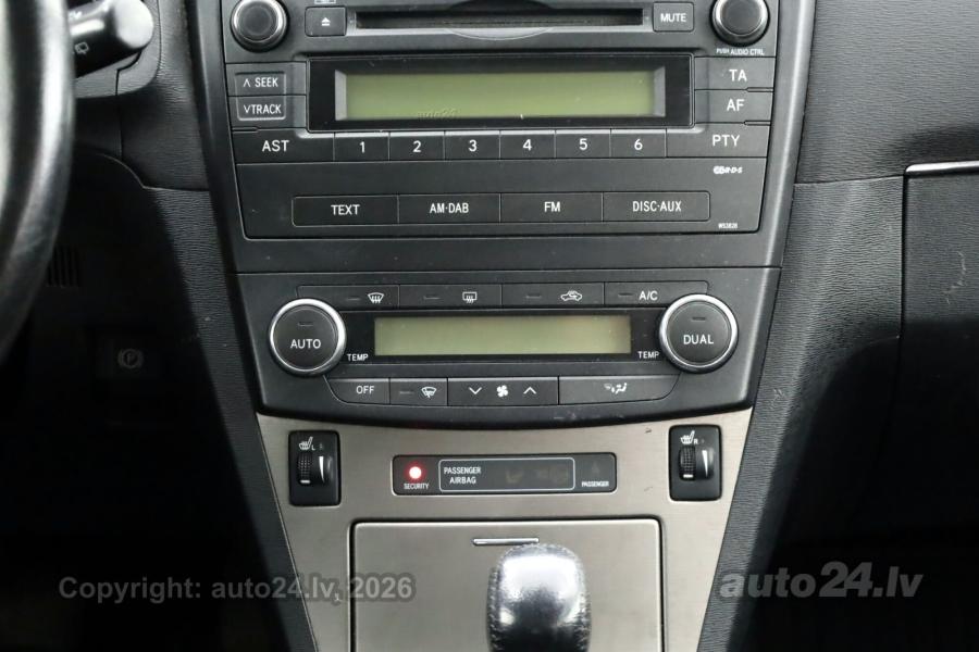 Серый Тойота Авенсис 2009 в Таллин, объемом двигателя 1.80 л и пробегом 399 тыс. км за 2699 €, фото 9 на AUTOMOTO.COM.LV