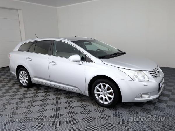 Pelēks Toyota Avensis 2009 Tallina, ar dzinēja tilpumu 1.80 L un nobraukumu 399 tūkst. km par 2699 €, foto 1 vietnē AUTOMOTO.COM.LV