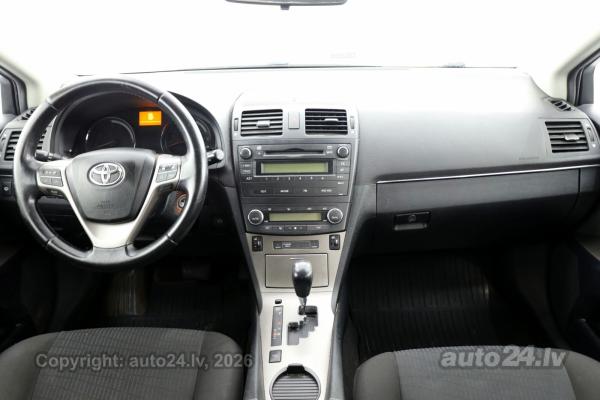 Pelēks Toyota Avensis 2009 Tallina, ar dzinēja tilpumu 1.80 L un nobraukumu 399 tūkst. km par 2699 €, foto 6 vietnē AUTOMOTO.COM.LV