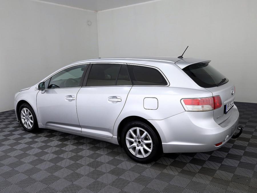 Серый Тойота Авенсис 2009 в Таллин, объемом двигателя 1.80 л и пробегом 399 тыс. км за 2699 €, фото 5 на AUTOMOTO.COM.LV