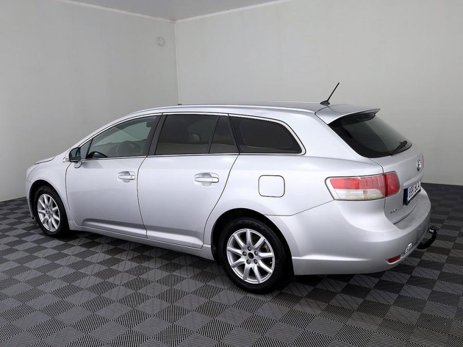Серый Тойота Авенсис 2009 в Таллин, объемом двигателя 1.80 л и пробегом 399 тыс. км за 2699 €, фото 13 на AUTOMOTO.COM.LV