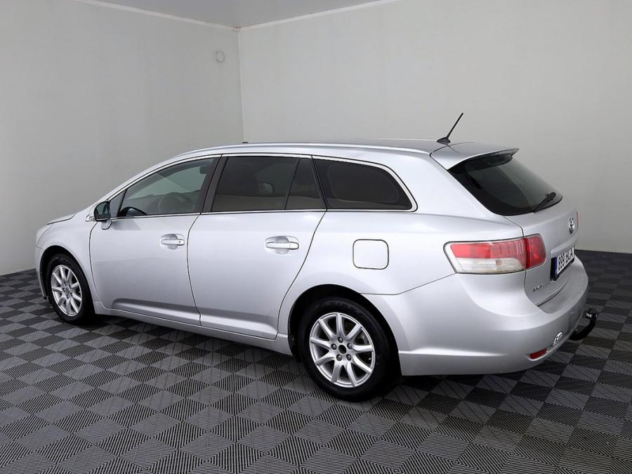 Серый Тойота Авенсис 2009 в Таллин, объемом двигателя 1.80 л и пробегом 399 тыс. км за 2699 €, фото 25 на AUTOMOTO.COM.LV