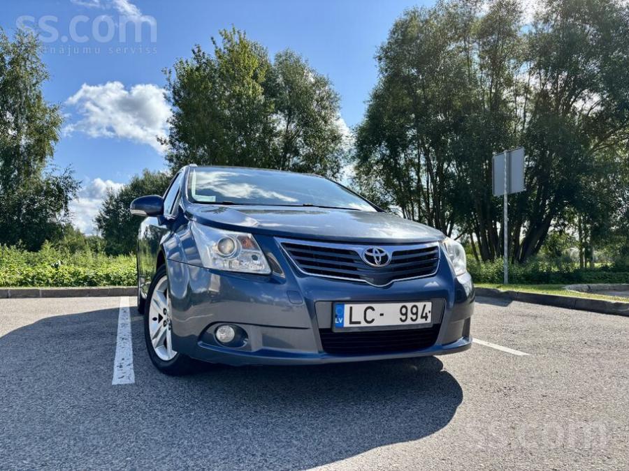 Pelēks Toyota Avensis 2009 Rīga, ar dzinēja tilpumu 2.20 L un nobraukumu 218 tūkst. km par 2850 €, foto 1 vietnē AUTOMOTO.COM.LV