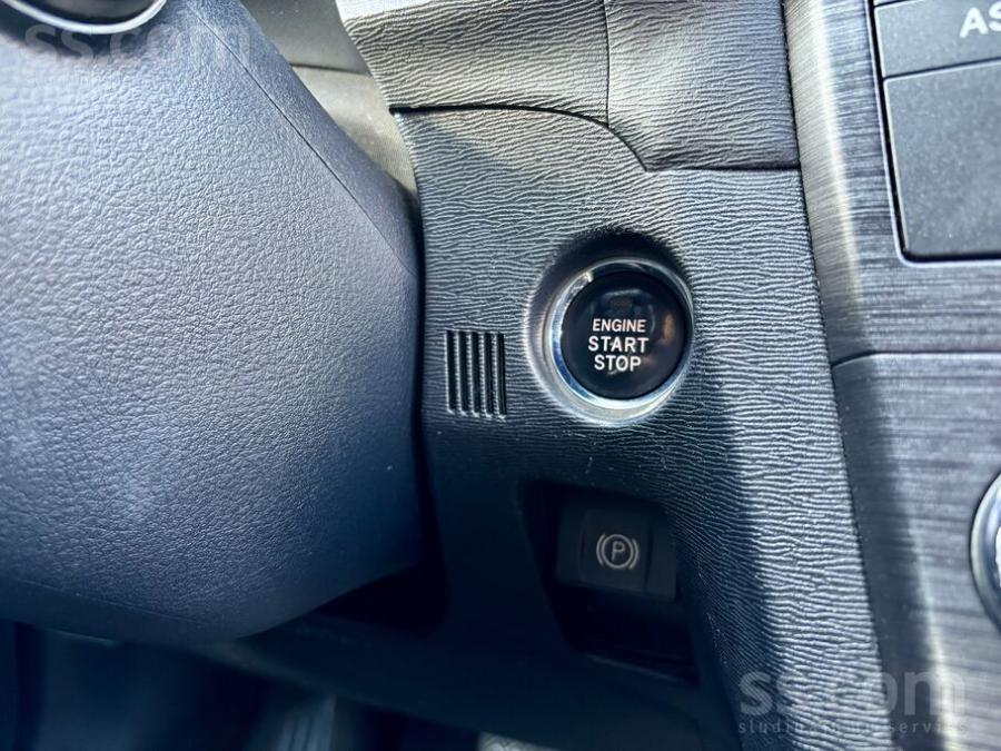 Pelēks Toyota Avensis 2009 Rīga, ar dzinēja tilpumu 2.20 L un nobraukumu 218 tūkst. km par 2850 €, foto 10 vietnē AUTOMOTO.COM.LV