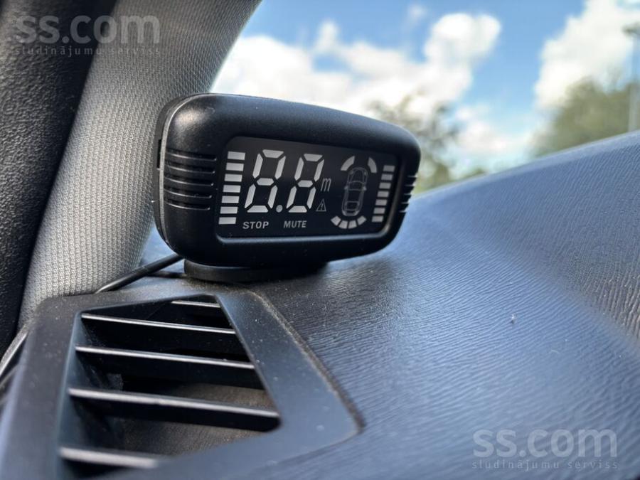 Pelēks Toyota Avensis 2009 Rīga, ar dzinēja tilpumu 2.20 L un nobraukumu 218 tūkst. km par 2850 €, foto 12 vietnē AUTOMOTO.COM.LV