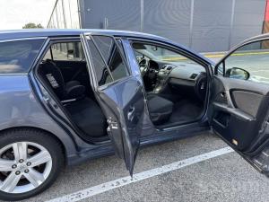Pelēks Toyota Avensis 2009 Rīga, ar dzinēja tilpumu 2.20 L un nobraukumu 218 tūkst. km par 2850 €, foto 13 vietnē AUTOMOTO.COM.LV