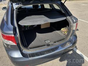 Pelēks Toyota Avensis 2009 Rīga, ar dzinēja tilpumu 2.20 L un nobraukumu 218 tūkst. km par 2850 €, foto 16 vietnē AUTOMOTO.COM.LV