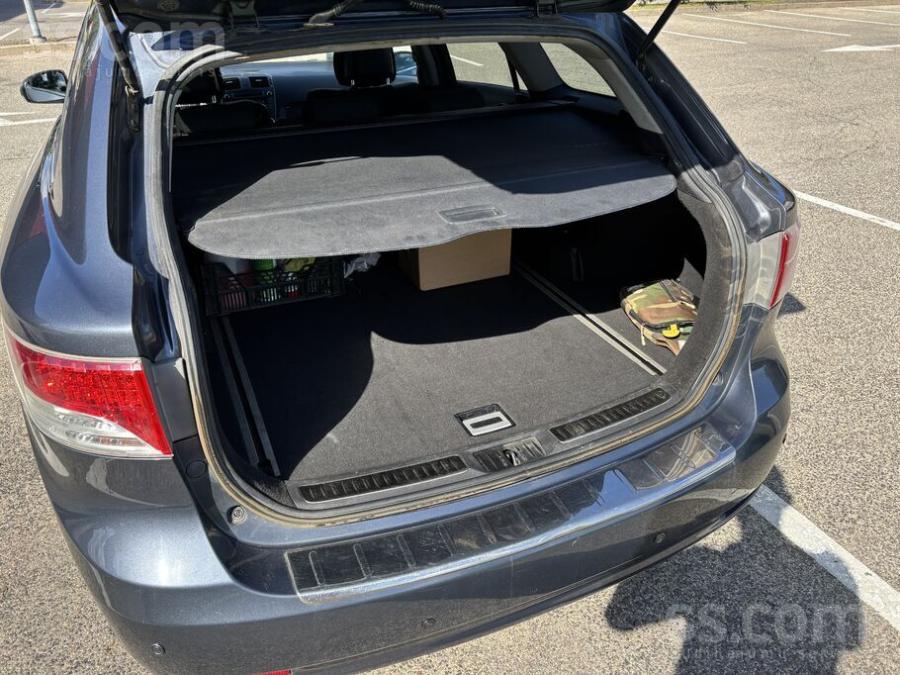 Pelēks Toyota Avensis 2009 Rīga, ar dzinēja tilpumu 2.20 L un nobraukumu 218 tūkst. km par 2850 €, foto 16 vietnē AUTOMOTO.COM.LV
