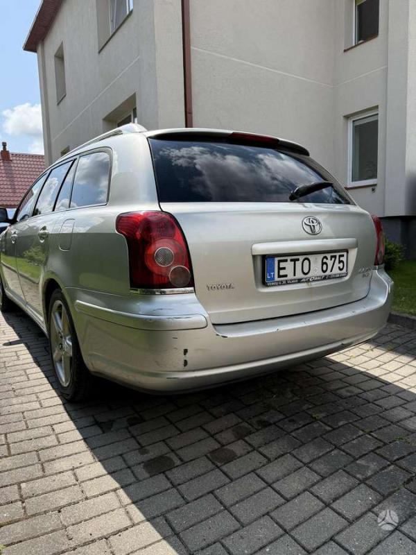 Pelēks Toyota Avensis 2009 Rokiškis, ar dzinēja tilpumu 2.23 L un nobraukumu 281 tūkst. km par 1300 €, foto 5 vietnē AUTOMOTO.COM.LV