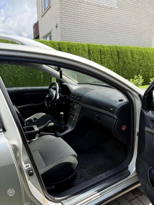 Pelēks Toyota Avensis 2009 Rokiškis, ar dzinēja tilpumu 2.23 L un nobraukumu 281 tūkst. km par 1300 €, foto 8 vietnē AUTOMOTO.COM.LV