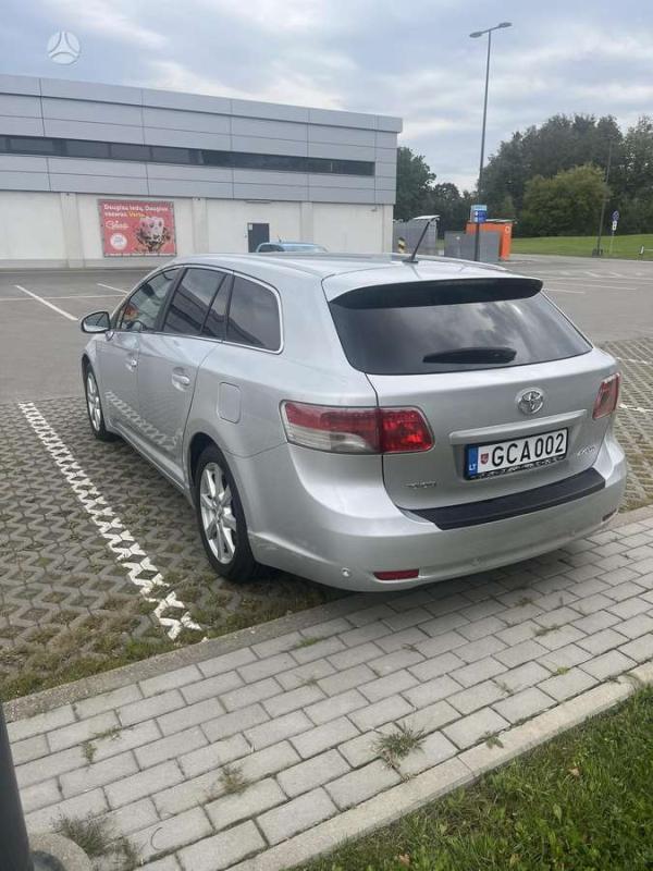 Серый Тойота Авенсис 2009 в Каунас, объемом двигателя 2.23 л и пробегом 283 тыс. км за 3100 €, фото 6 на AUTOMOTO.COM.LV