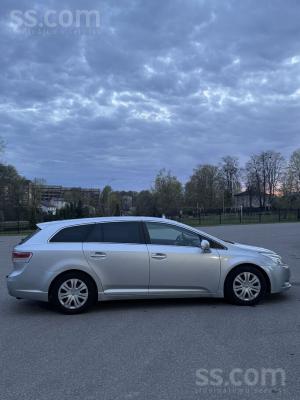 Серый Тойота Авенсис 2009 в Рига, объемом двигателя 2.00 л и пробегом 298 тыс. км за 5690 €, фото  на AUTOMOTO.COM.LV