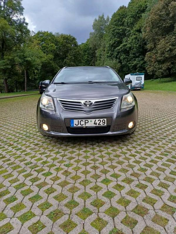 Тойота Авенсис 2009 в Вильнюс на AUTOMOTO.COM.LV Серый Тойота Авенсис 2009 в Вильнюс, объемом двигателя 2.20 л и пробегом 260 тыс. км за 3800 €, фото 3 на AUTOMOTO.COM.LV