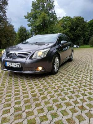 Pelēks Toyota Avensis 2009 Viļņa, ar dzinēja tilpumu 2.20 L un nobraukumu 260 tūkst. km par 3800 €, foto 4 vietnē AUTOMOTO.COM.LV