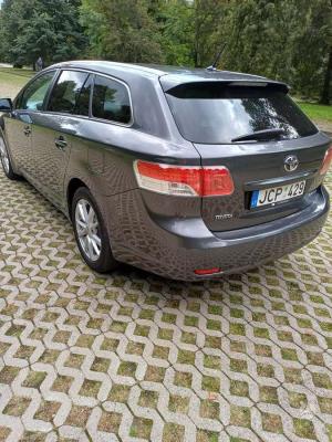Pelēks Toyota Avensis 2009 Viļņa, ar dzinēja tilpumu 2.20 L un nobraukumu 260 tūkst. km par 3800 €, foto 5 vietnē AUTOMOTO.COM.LV