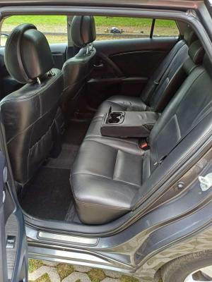 Pelēks Toyota Avensis 2009 Viļņa, ar dzinēja tilpumu 2.20 L un nobraukumu 260 tūkst. km par 3800 €, foto 10 vietnē AUTOMOTO.COM.LV