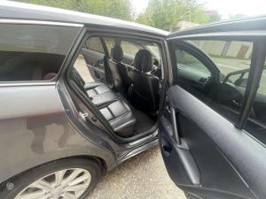 Pelēks Toyota Avensis 2009 Viļņa, ar dzinēja tilpumu 2.23 L un nobraukumu 183 tūkst. km par 4900 €, foto 11 vietnē AUTOMOTO.COM.LV