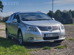 Grey Toyota Avensis 2009 in Liepaja, with an engine capacity of 2.20 L and mileage of 253 thousand km for 3600 €, photo 1 on AUTOMOTO.COM.LV