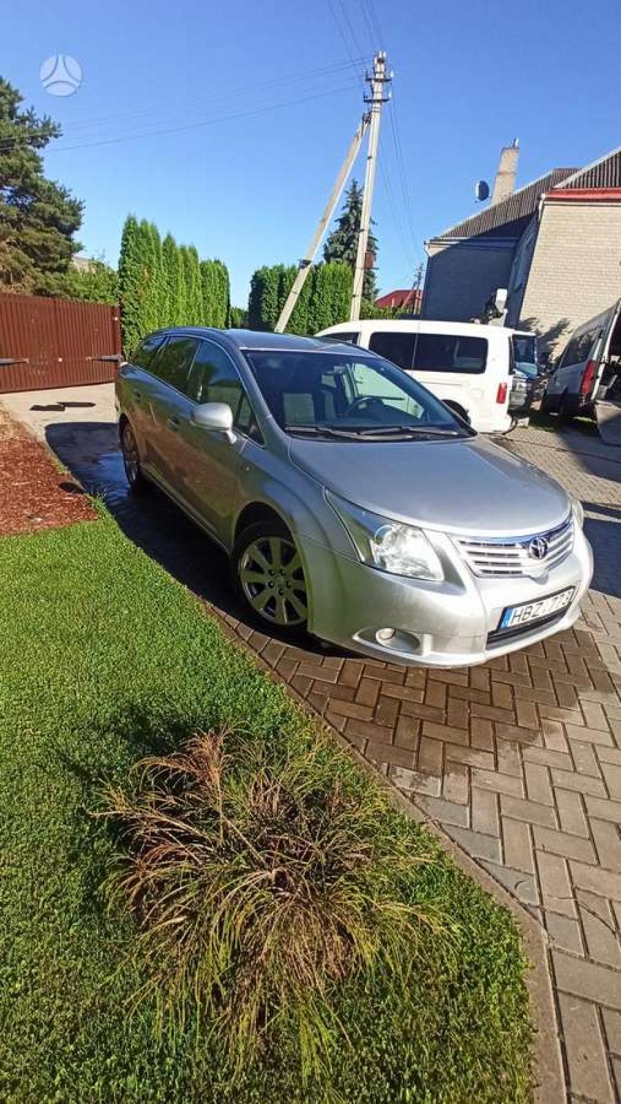 Pelēks Toyota Avensis 2009 Viļņa, ar dzinēja tilpumu 2.20 L un nobraukumu 217 tūkst. km par 3600 €, foto 3 vietnē AUTOMOTO.COM.LV