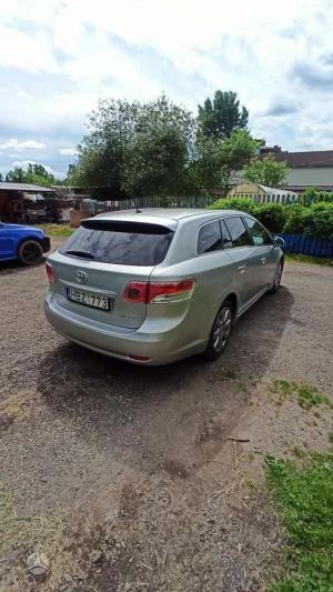 Pelēks Toyota Avensis 2009 Viļņa, ar dzinēja tilpumu 2.20 L un nobraukumu 217 tūkst. km par 3600 €, foto 8 vietnē AUTOMOTO.COM.LV